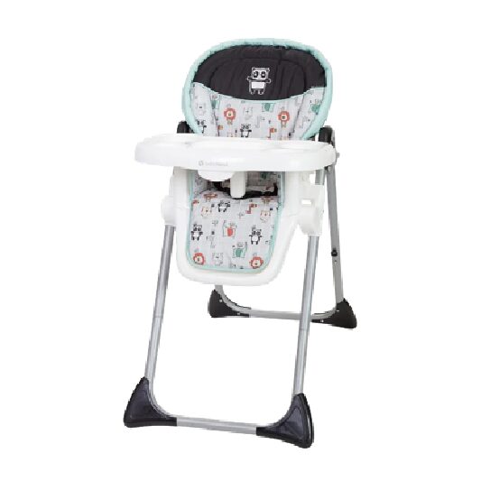 High Chair w/ tray - Charleston Vacation Services